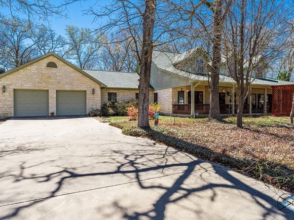 Enchanted Oaks TX Real Estate - Enchanted Oaks TX Homes For Sale | Zillow