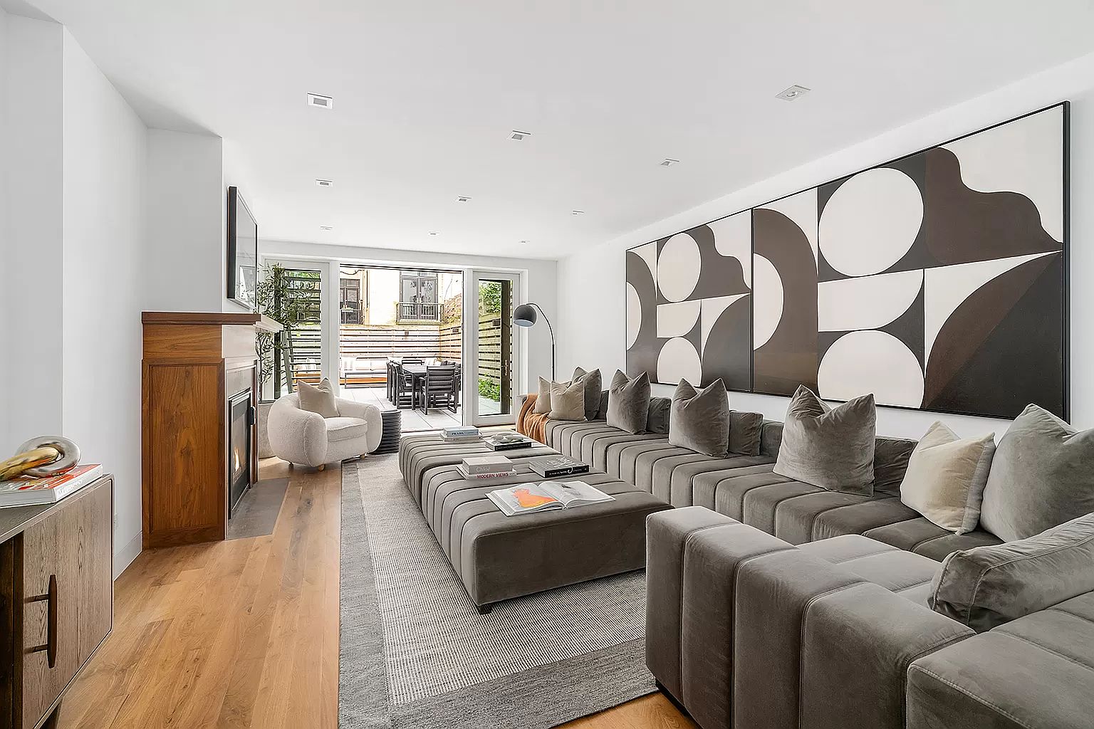 6 W 95th St, New York, NY 10025 | MLS #1725271 | Zillow