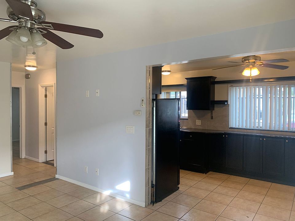 Gated Apartment Complex in Lemon Grove with Assigned Parking - 7500 ...