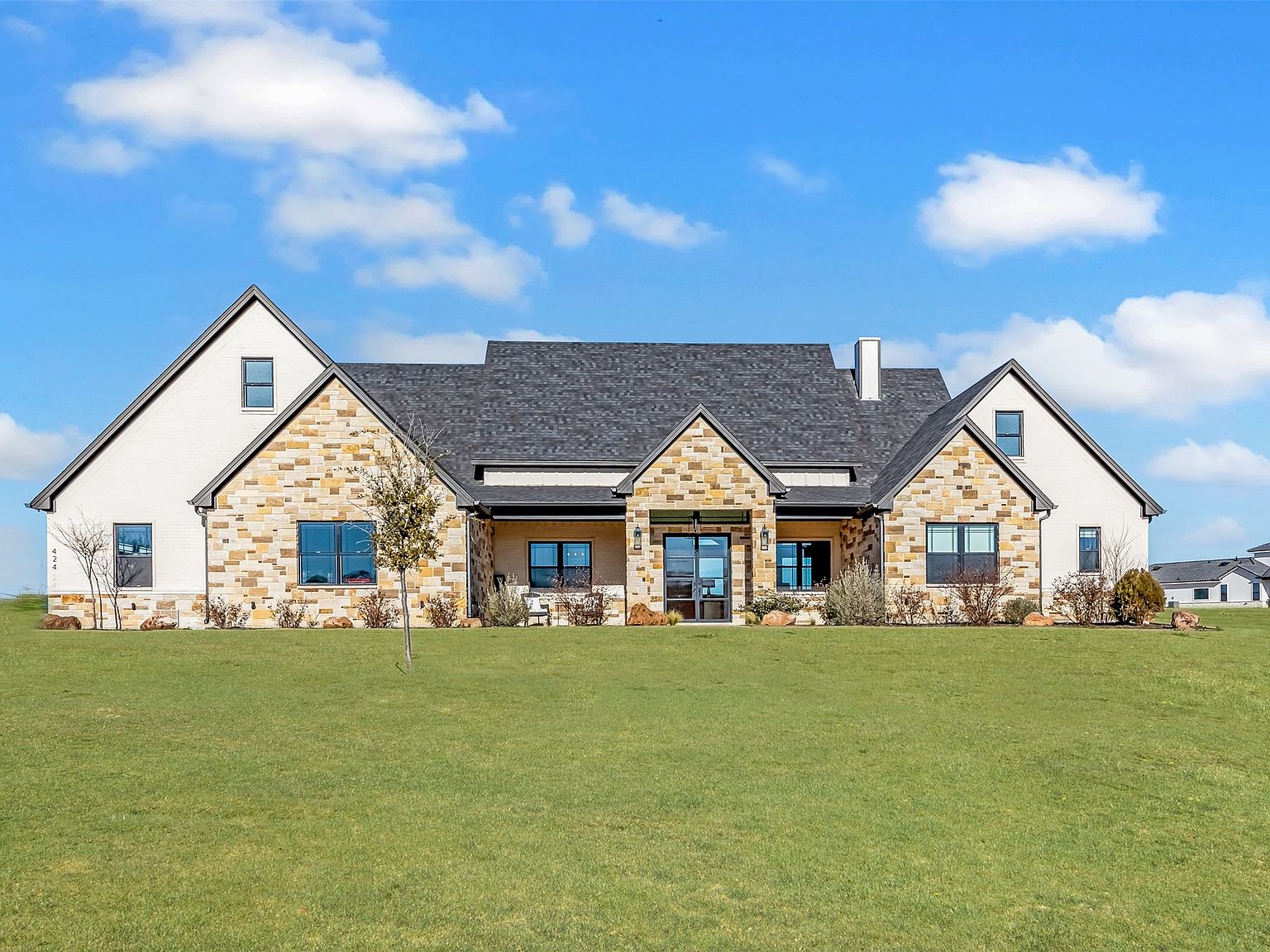 424 Royal Santana Run, Weatherford, TX 76087 | MLS #21045565 | Zillow