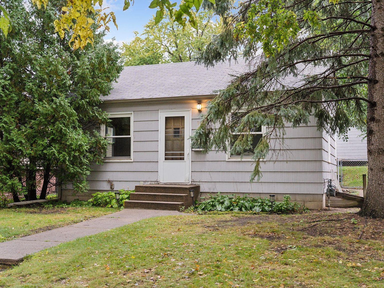 2921 Blackstone Ave, Minneapolis, MN 55416 | Zillow