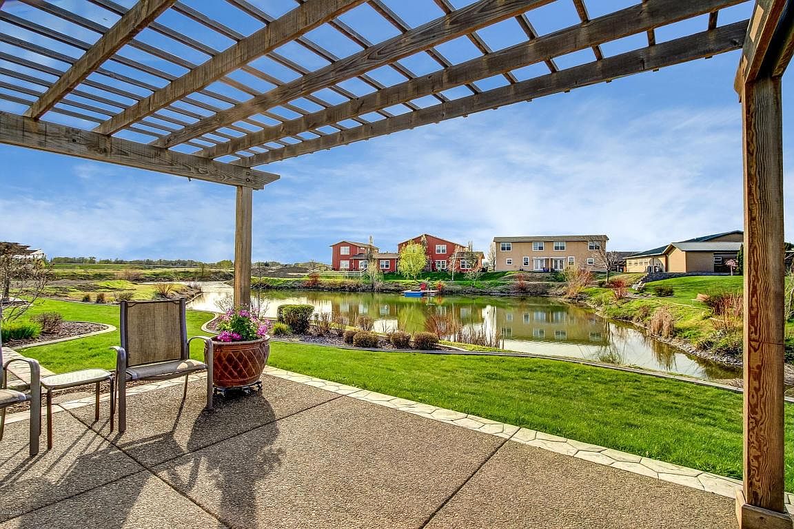 706 Kachess Ln, Zillah, WA 98953 | Zillow