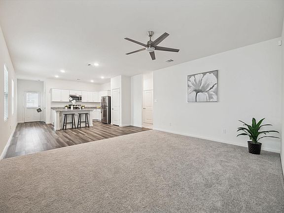 7815 Blue Star Flower Ln, Houston, TX 77016 | Zillow