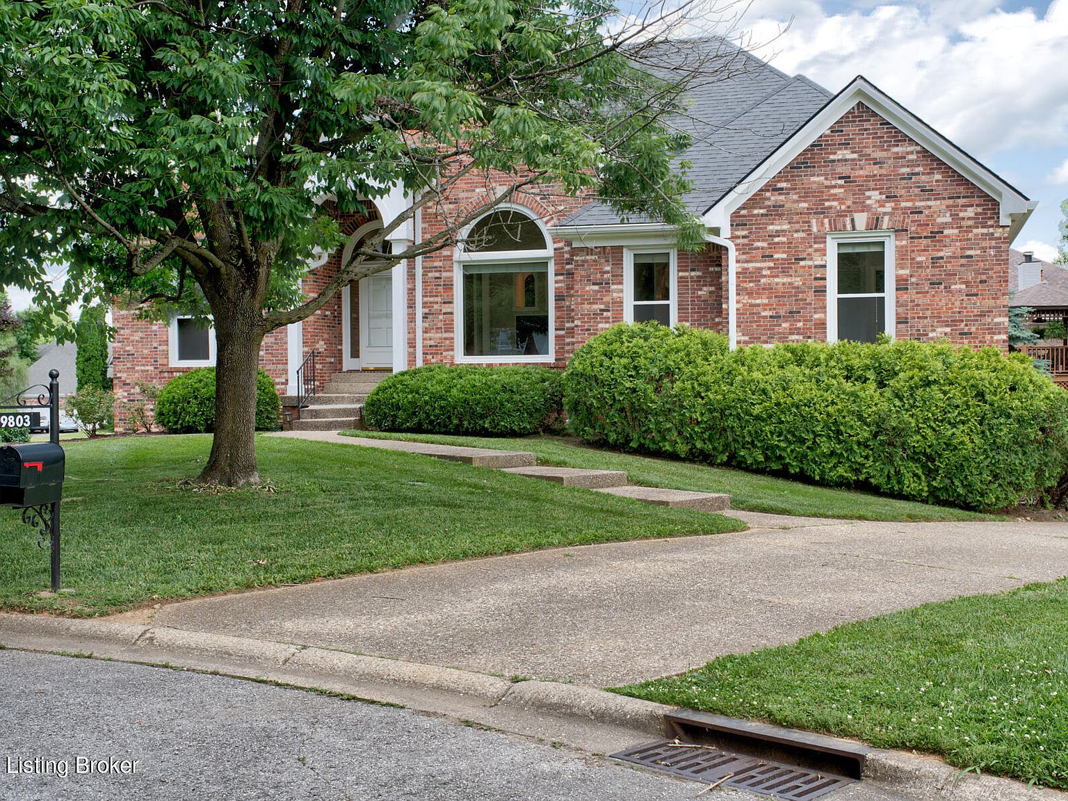 9803 Calamar Ct, Louisville, KY 40241 | Zillow