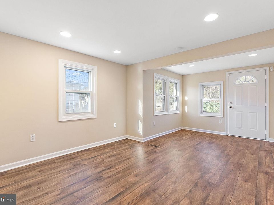 2135 E Dutton Mill Rd, Aston, PA 19014 | Zillow