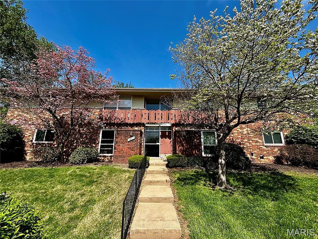 4229 Carrollton Dr APT A, Bridgeton, MO 63044 | MLS #25027140 | Zillow