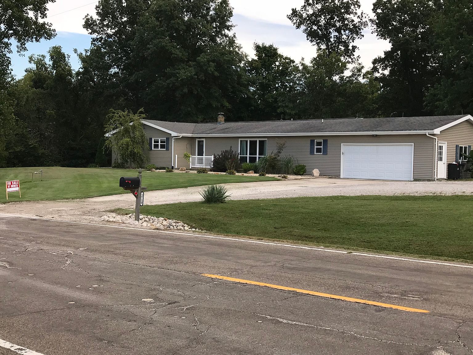 1710 Il Route 140, Smithboro, IL 62284 | Zillow