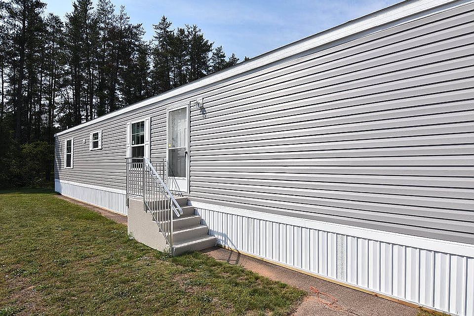 55 E Riling St #27, Gwinn, MI 49841 | Zillow