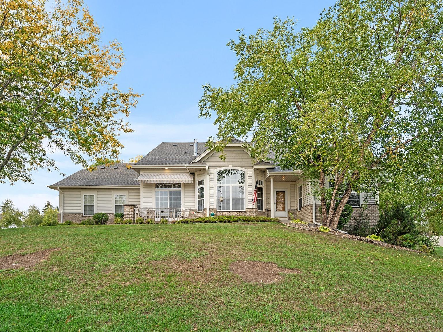 14401 Flora Way, Apple Valley, MN 55124 | MLS #6440327 | Zillow