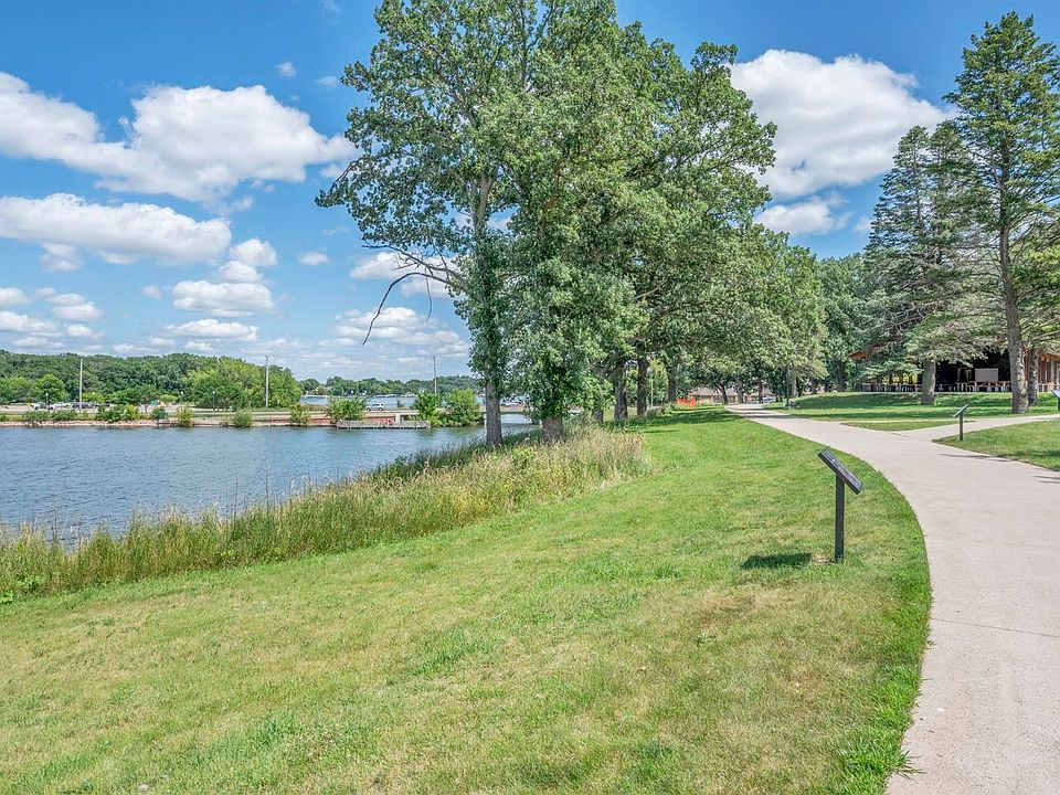 1504 Dundee Ave, Spirit Lake, IA 51360 | Zillow