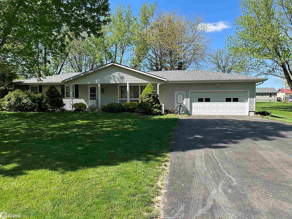 907 Houston Ave, Denmark, IA 52624 | Zillow