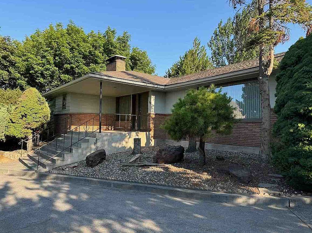 386 Mocliff Rd, Ephrata, WA 98823 | Zillow