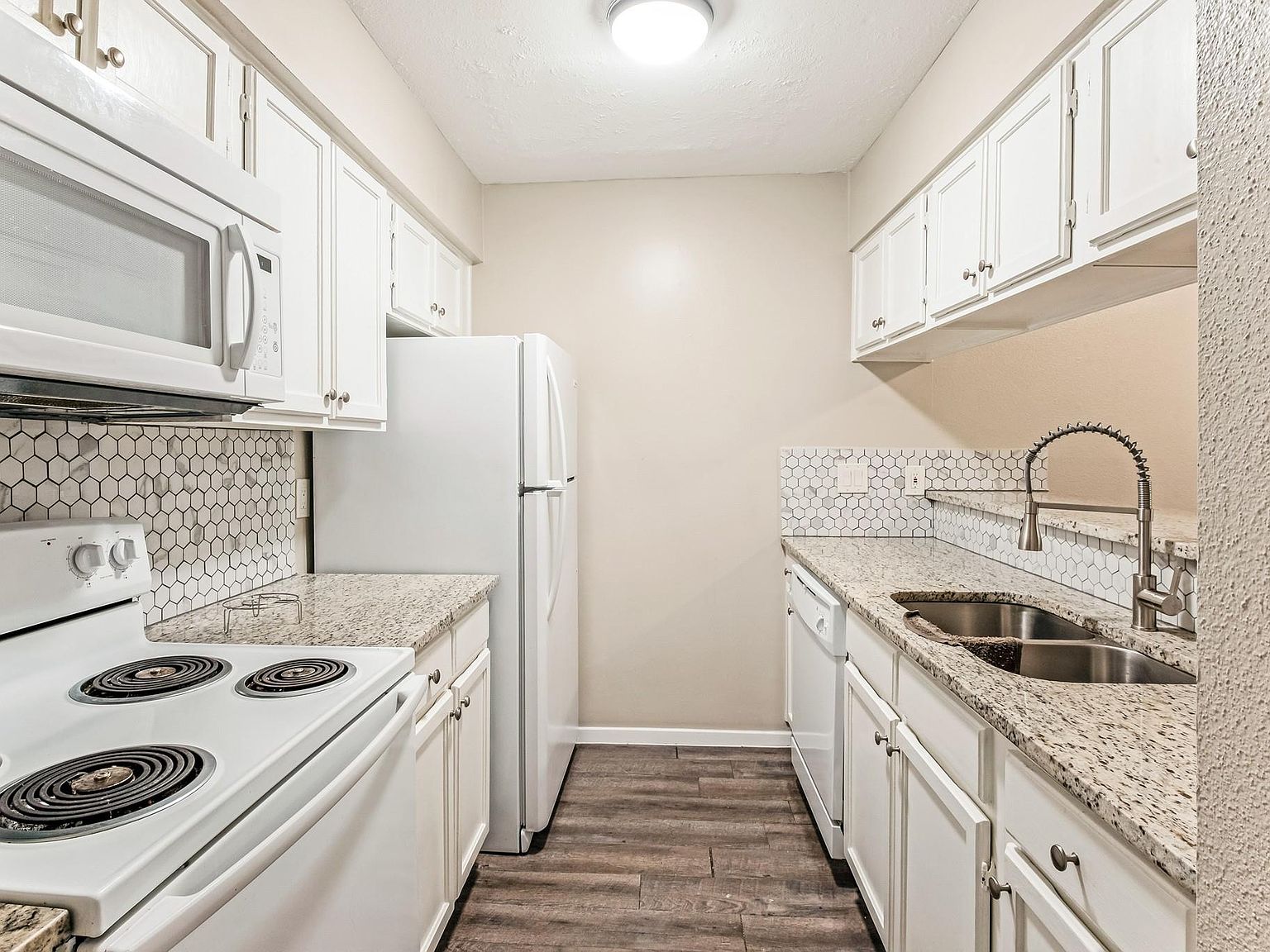 7313 Gulf Fwy APT 403, Houston, TX 77017 | Zillow