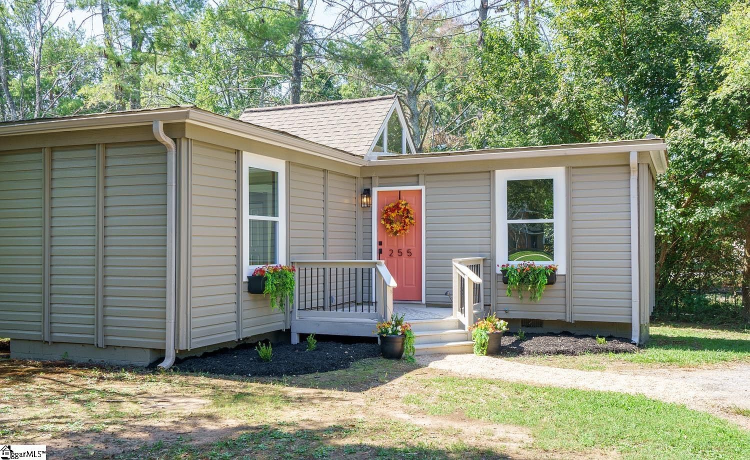 255 Ashe Dr, Greenville, SC 29617 | Zillow