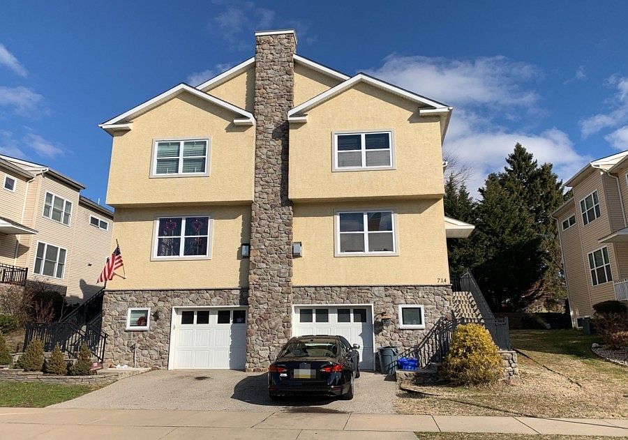 714 Valley Green Ct, Philadelphia, PA 19128 | Zillow