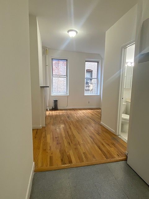 1372 1st Ave APT 4C, New York, NY 10021 | Zillow