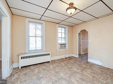 245 Chestnut St, West Reading, PA 19611 | Zillow