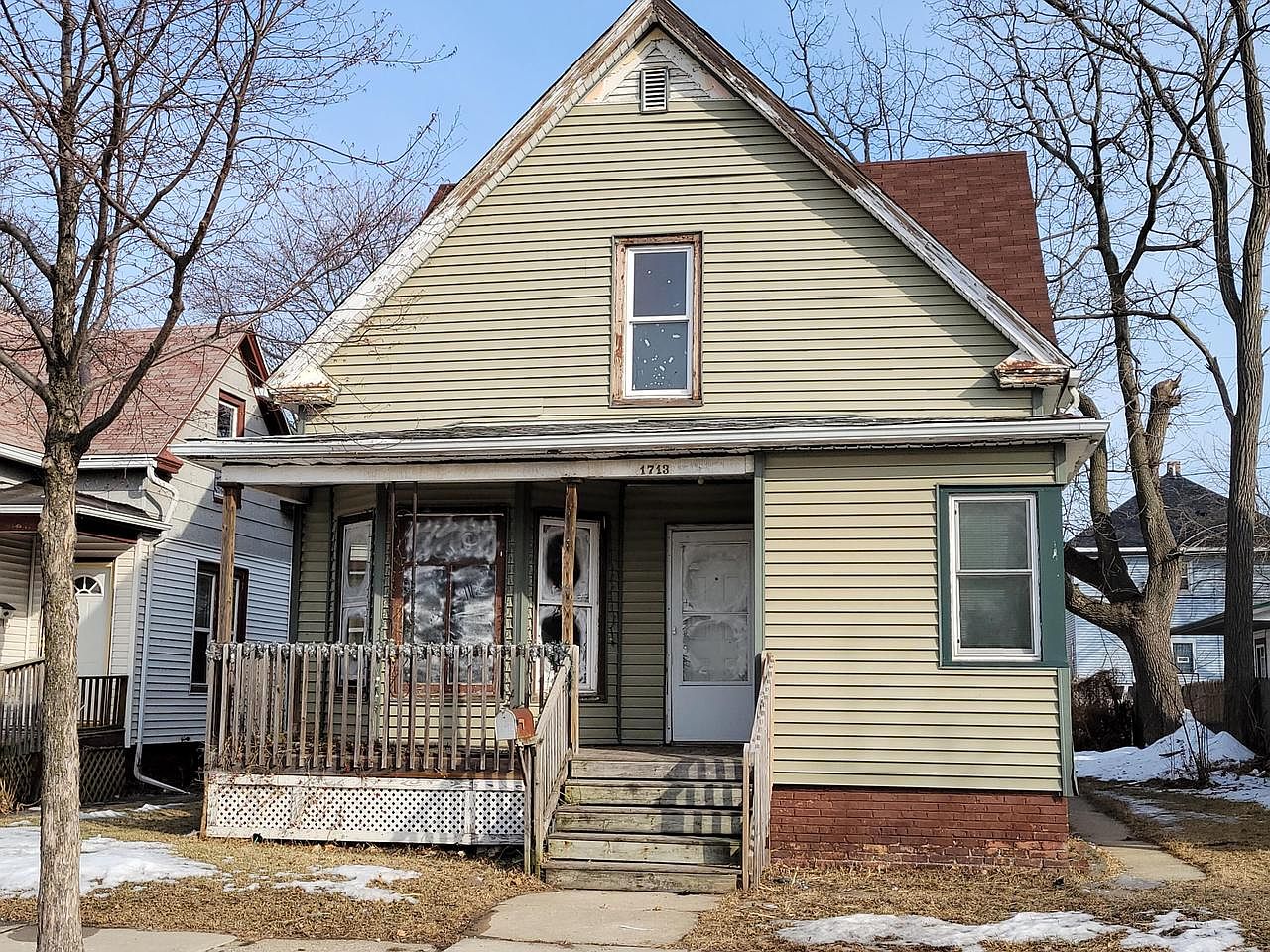 1713 Howe St, Racine, WI 53403 | Zillow