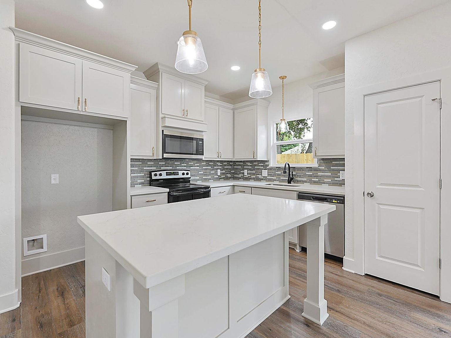 909 N Randolph Ave W, Bryan, TX 77803 | MLS #35364739 | Zillow