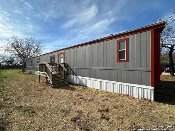 Knippa TX Real Estate - Knippa TX Homes For Sale | Zillow
