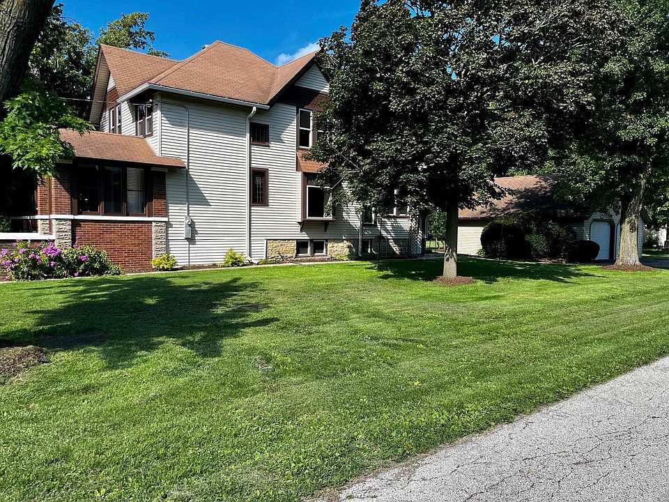 307 S 3rd St, Malta, IL 60150 | Zillow
