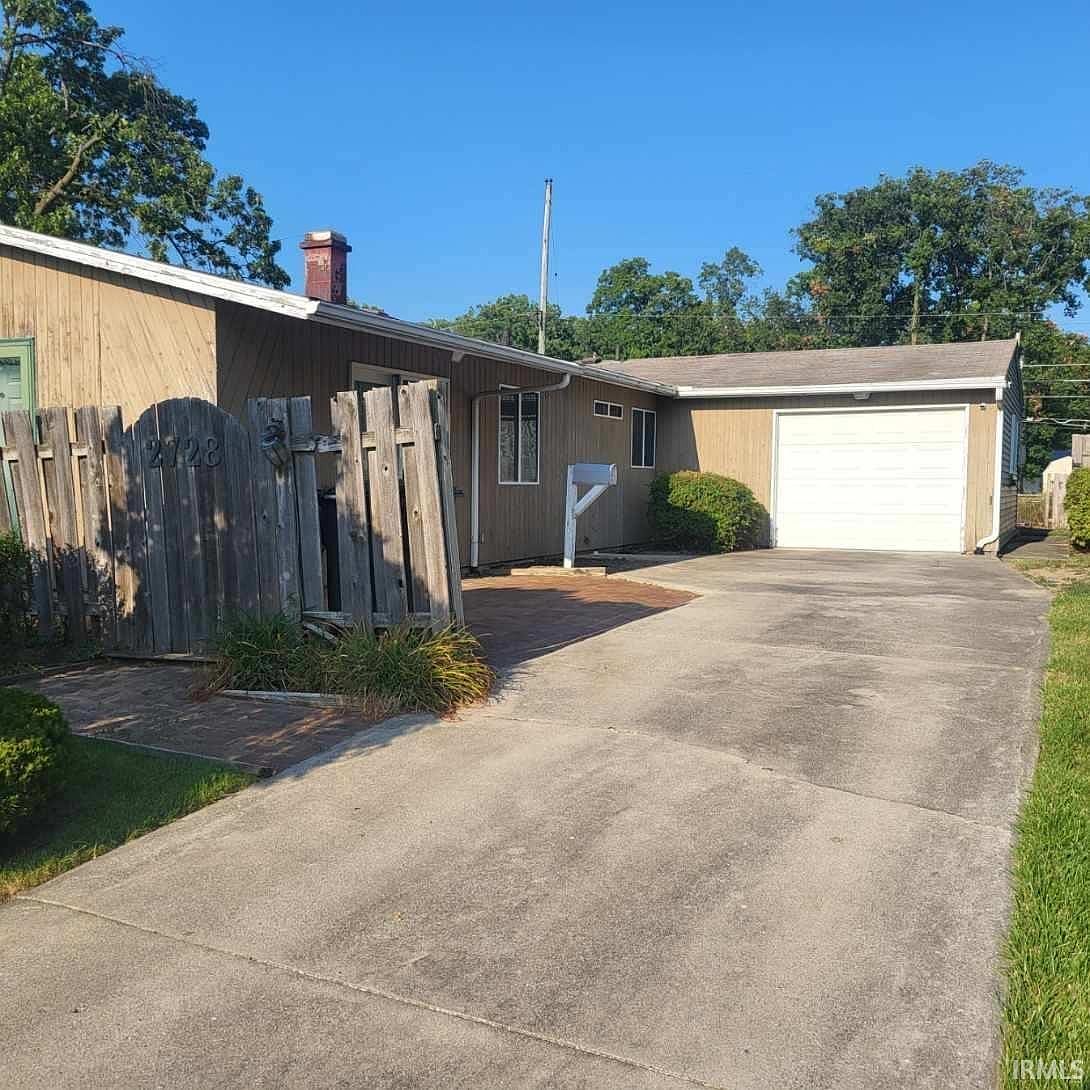 2728 Farnsworth Dr, Fort Wayne, IN 46805 | Zillow