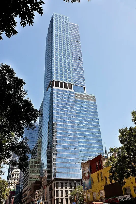 350 West 42nd Street #20F in Hell's Kitchen, Manhattan | StreetEasy