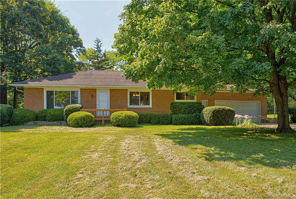 272 S Greenlee Rd, Troy, OH 45373 | Zillow
