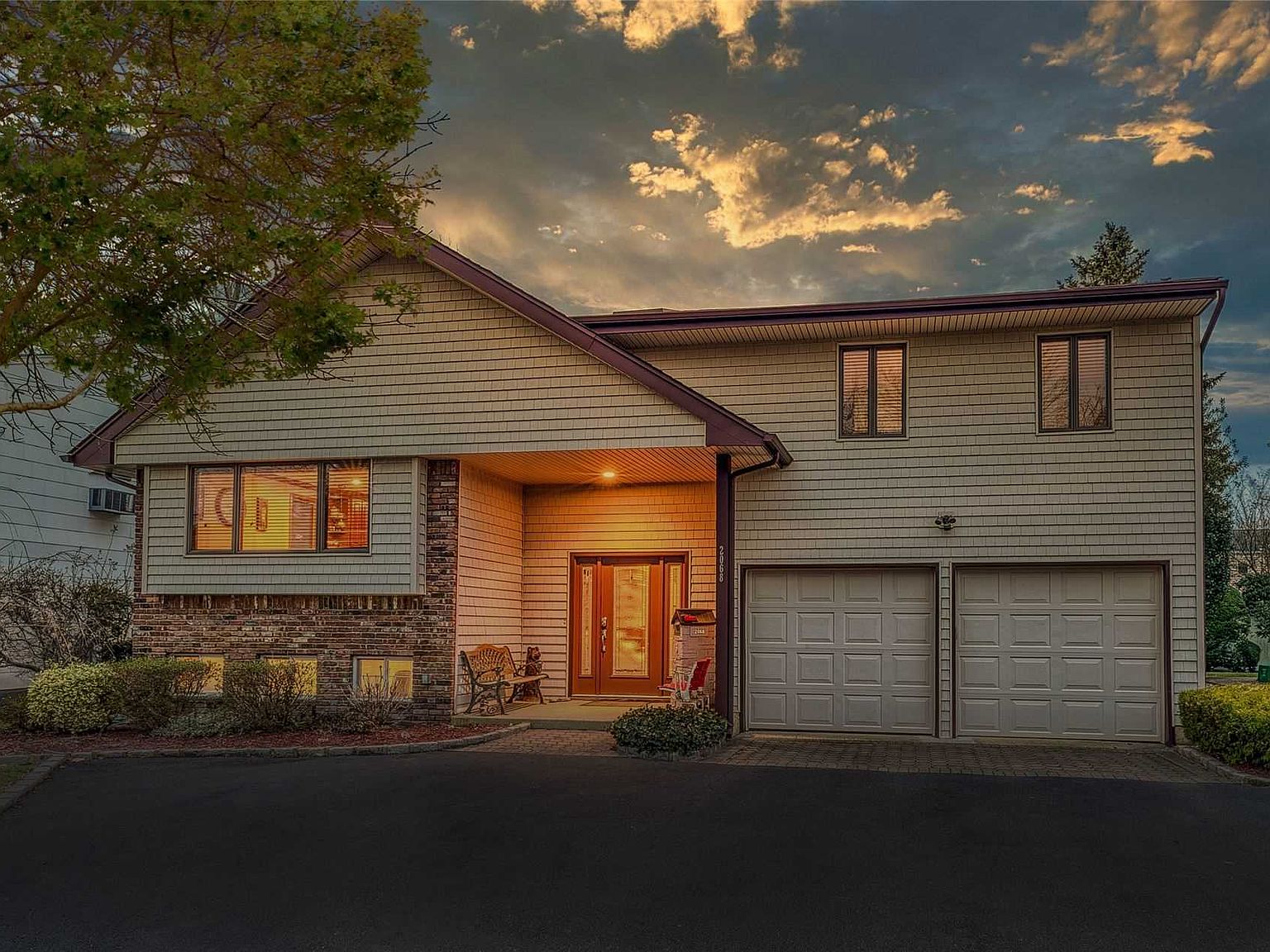 2068 Ellen Dr, Merrick, NY 11566 | Zillow