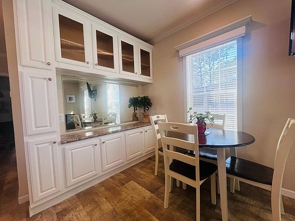 6633 53rd Ave E #E-E06, Bradenton, FL 34203 | MLS #11401607 | Zillow