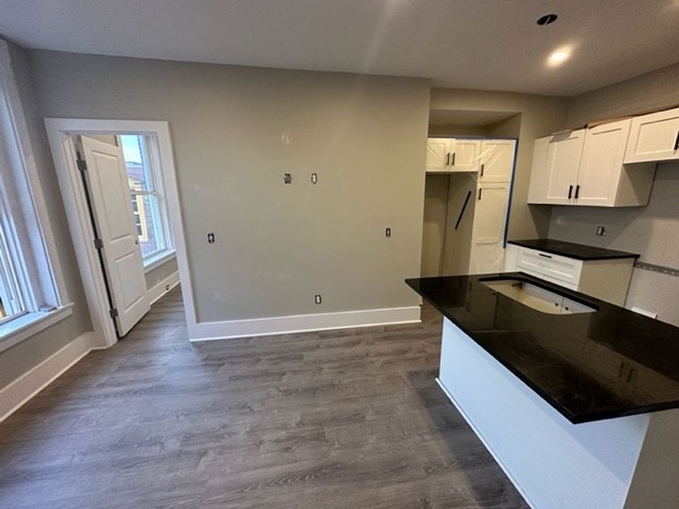 221-223 W King Street - 221 1/2 W King St Lancaster PA | Zillow