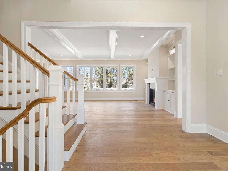 206 Walnut Tree Ln, Malvern, PA 19355 | MLS #PACT2043228 | Zillow