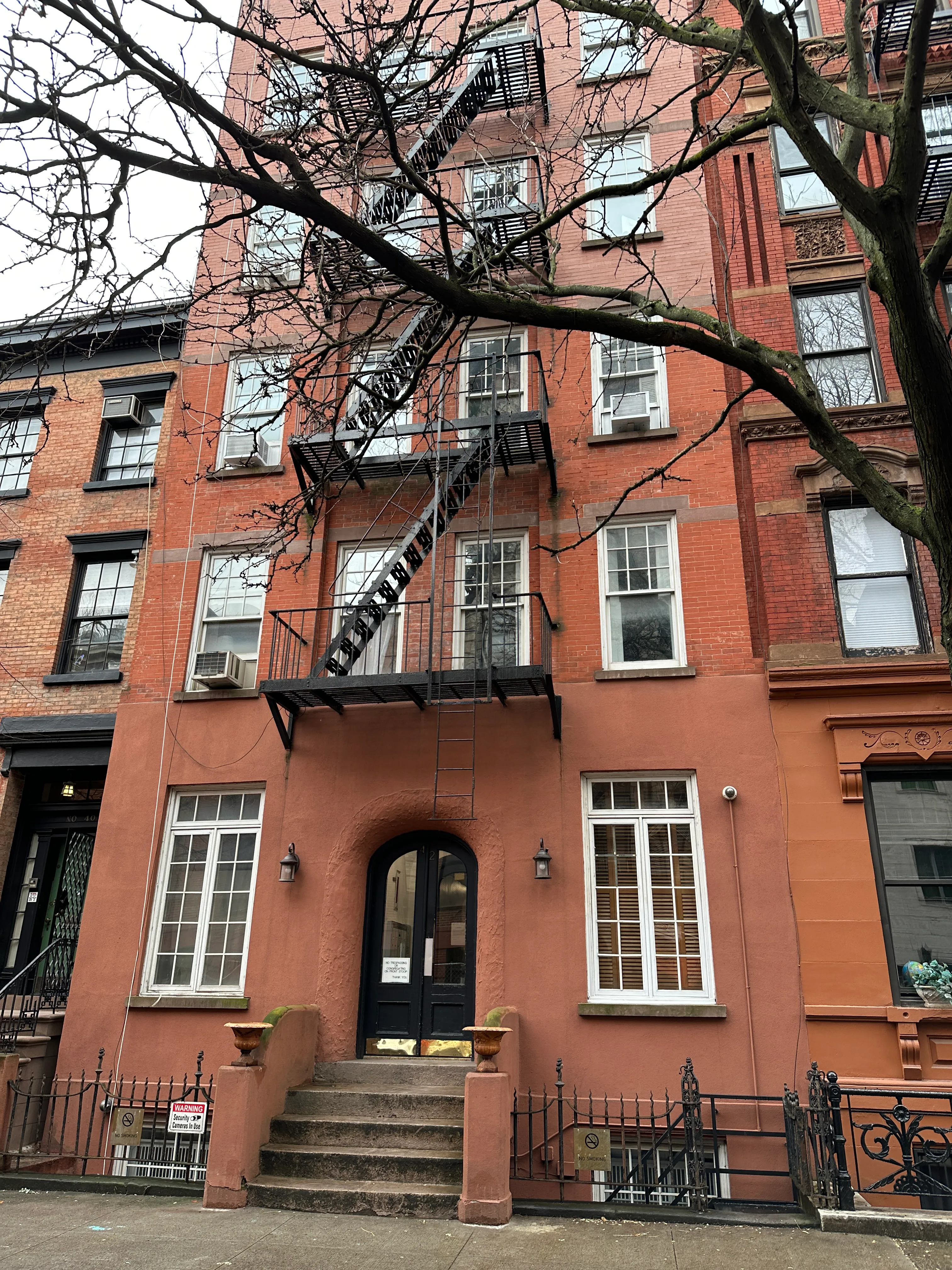 42 Perry Street in West Village : Sales, Rentals, Floorplans | StreetEasy