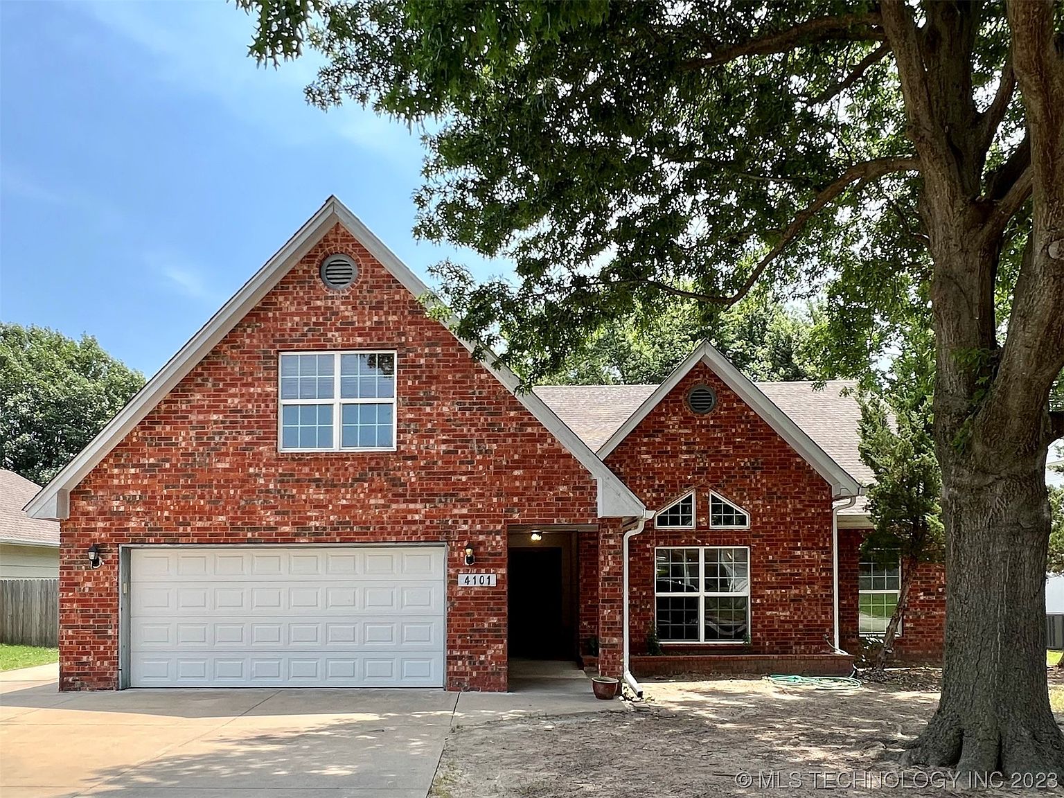 4101 S Poplar Ave, Broken Arrow, OK 74011 | MLS #2322501 | Zillow