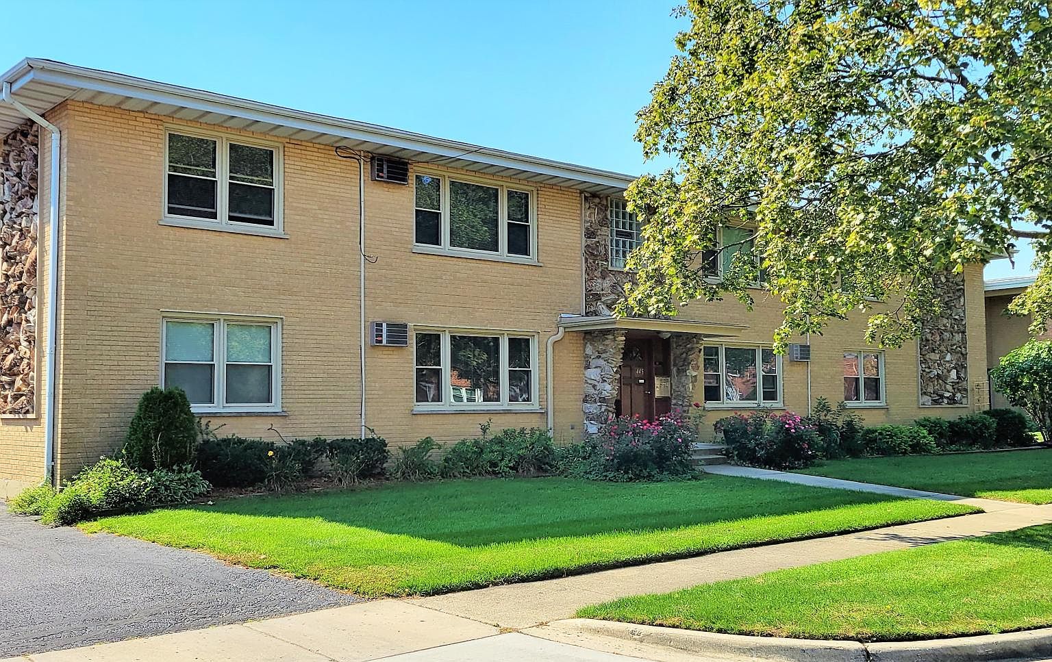 445 W Miner St, Arlington Heights, IL 60005 | Zillow