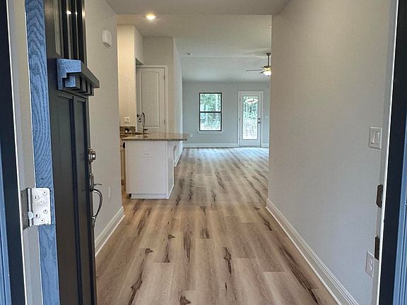 130 Ridgeway Cir, Crestview, FL 32536 | Zillow