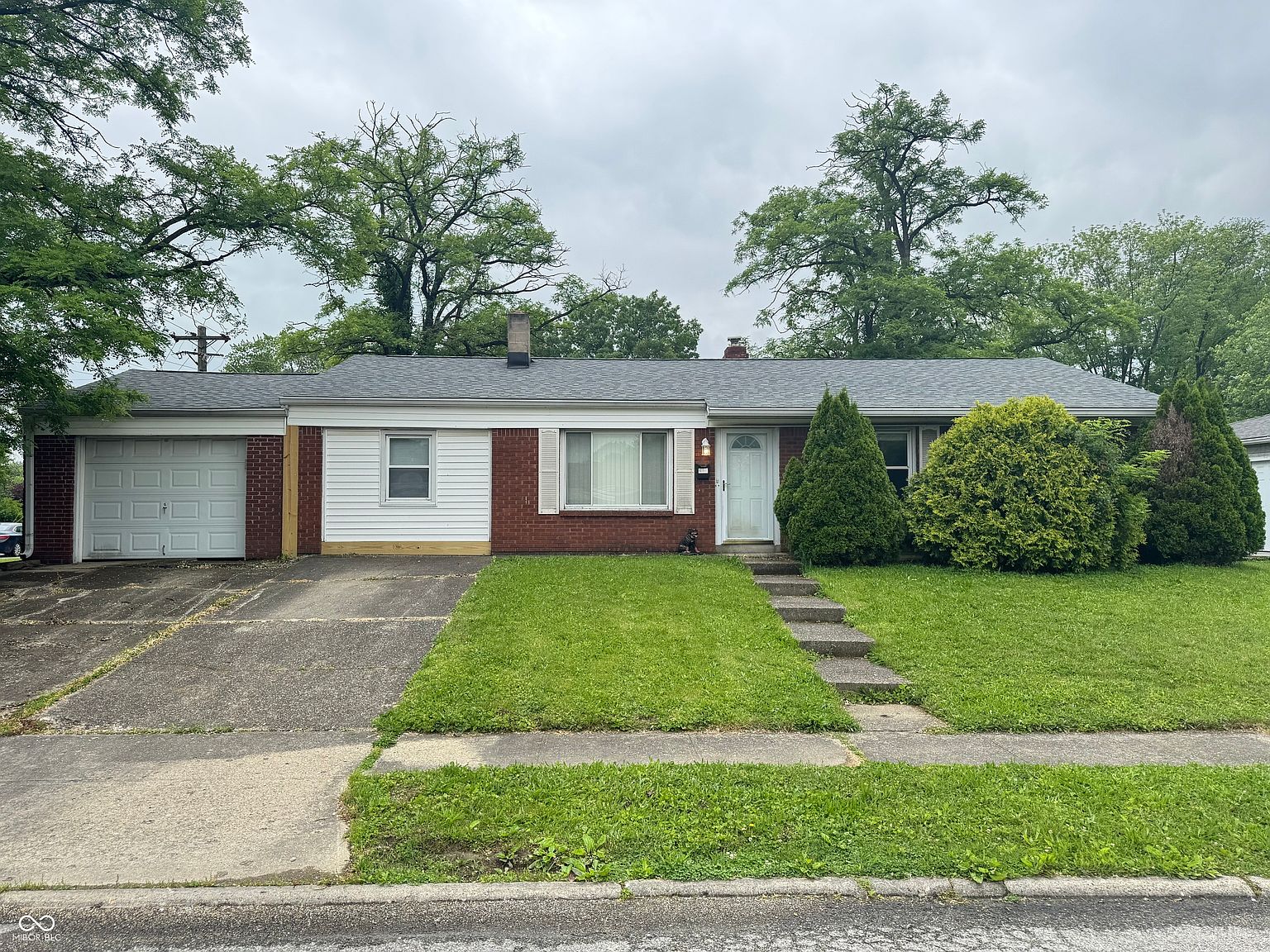 7929 Roy Rd, Indianapolis, IN 46219 | Zillow
