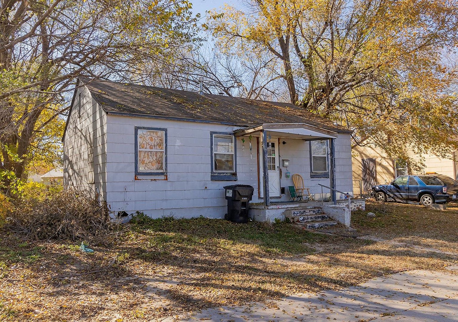 4229 E Whitney Ln, Wichita, KS 67210 | Zillow
