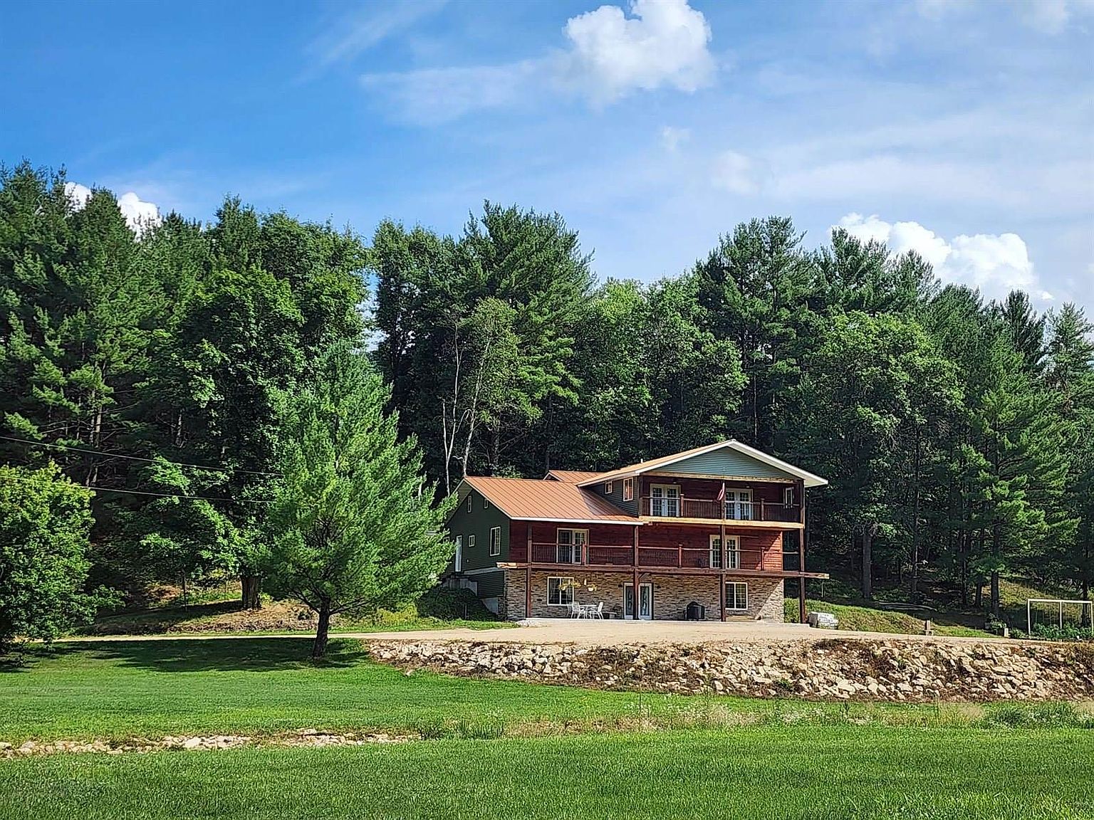 26350 Drake Ln, Cazenovia, WI 53924 | Zillow
