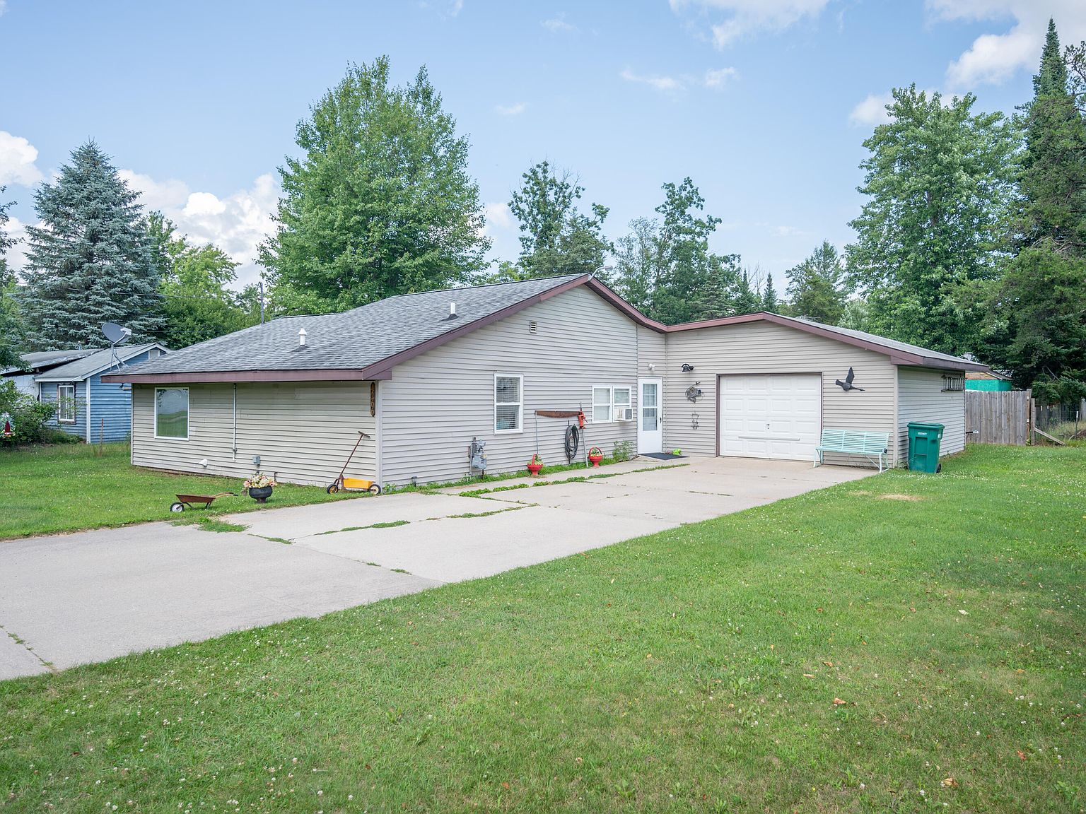 4266 Filter Rd, Harrison, MI 48625 | Zillow