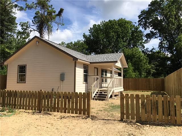 537 Cottontail Dr #B, Crosby, TX 77532 | Zillow