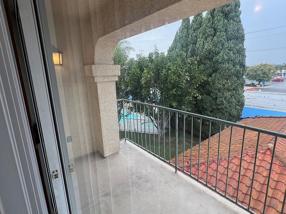 16038 Springdale St #D17, Huntington Beach, CA 92649 | Zillow