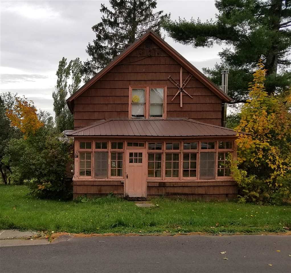 18 Toronto St, Gile, WI 54525 | Zillow