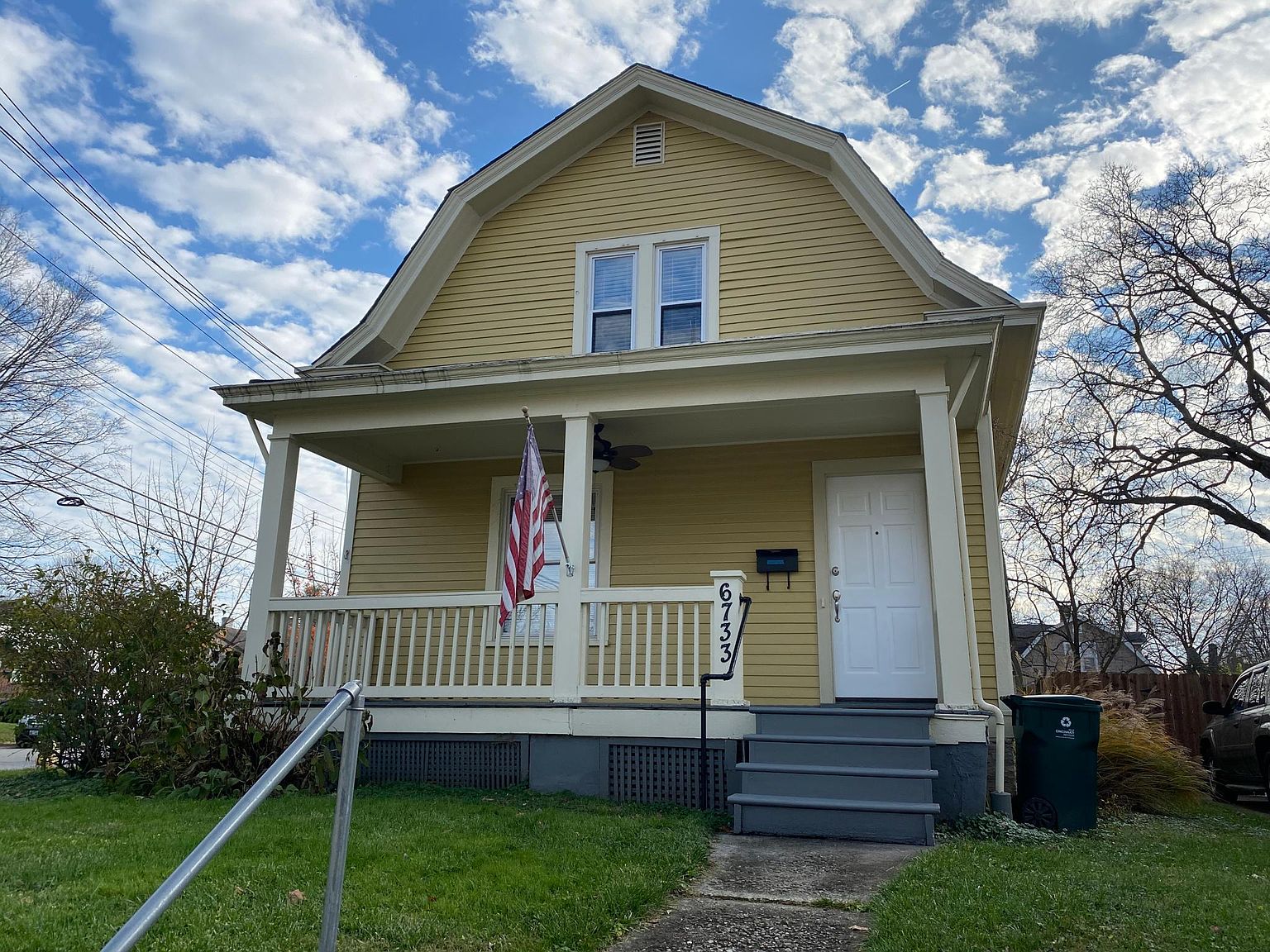 6733 Buckingham Pl, Cincinnati, OH 45227 | Zillow