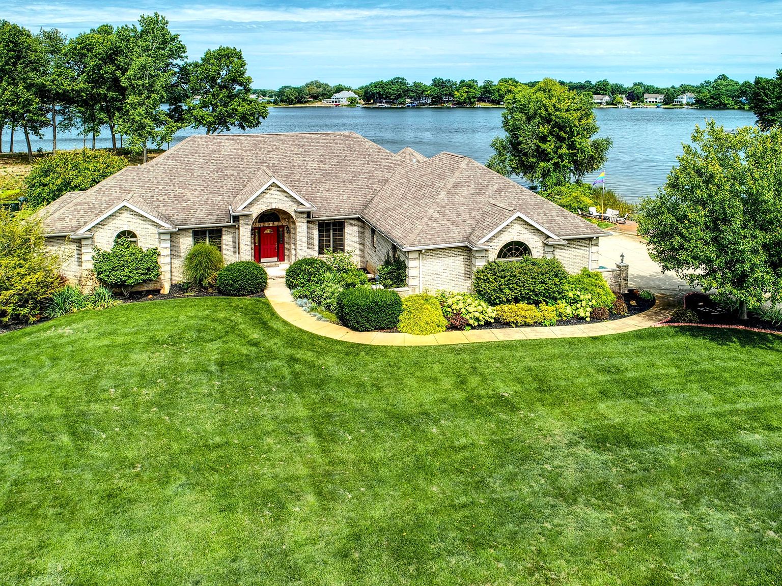 62014 Pheasant Pointe Dr, Sturgis, MI 49091 | Zillow