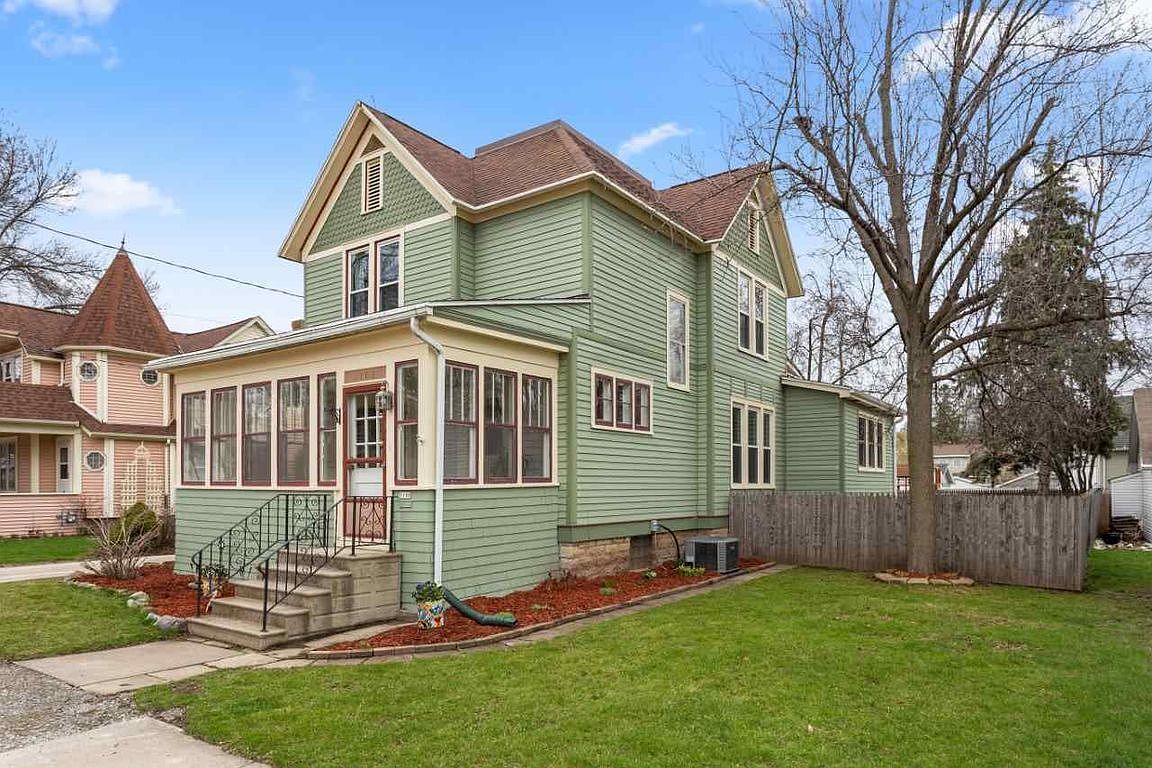1108 N Morrison St, Appleton, WI 54911 | Zillow