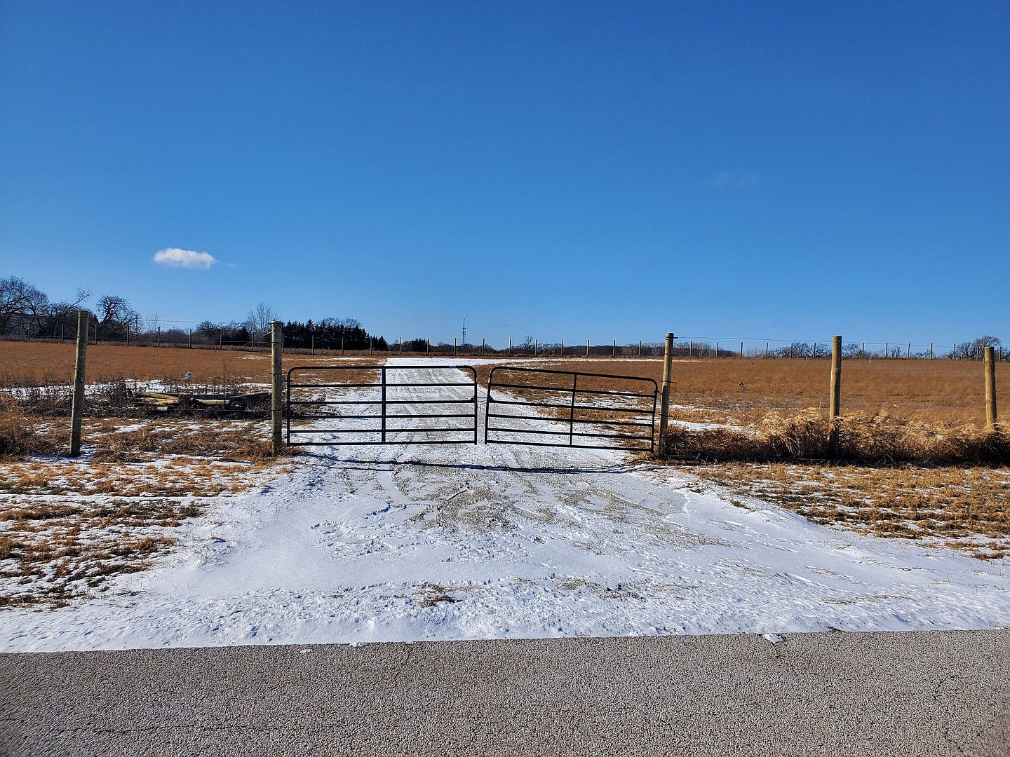 39930 N Savage Rd, Antioch, IL 60002 | MLS #12217911 | Zillow