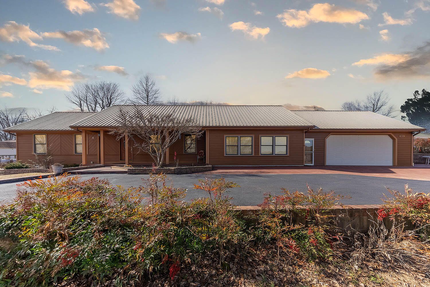 301 Nettleton Avenue, Thayer, MO 65791 | Zillow