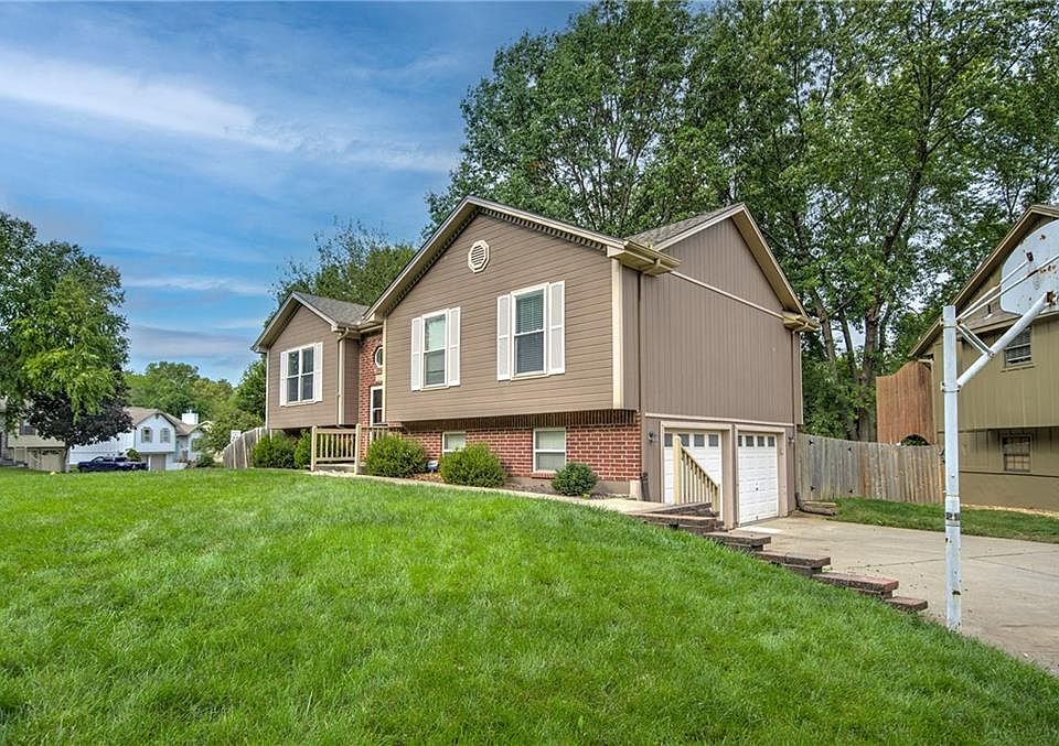 428 SE Topaz Dr, Lees Summit, MO 64063 | Zillow