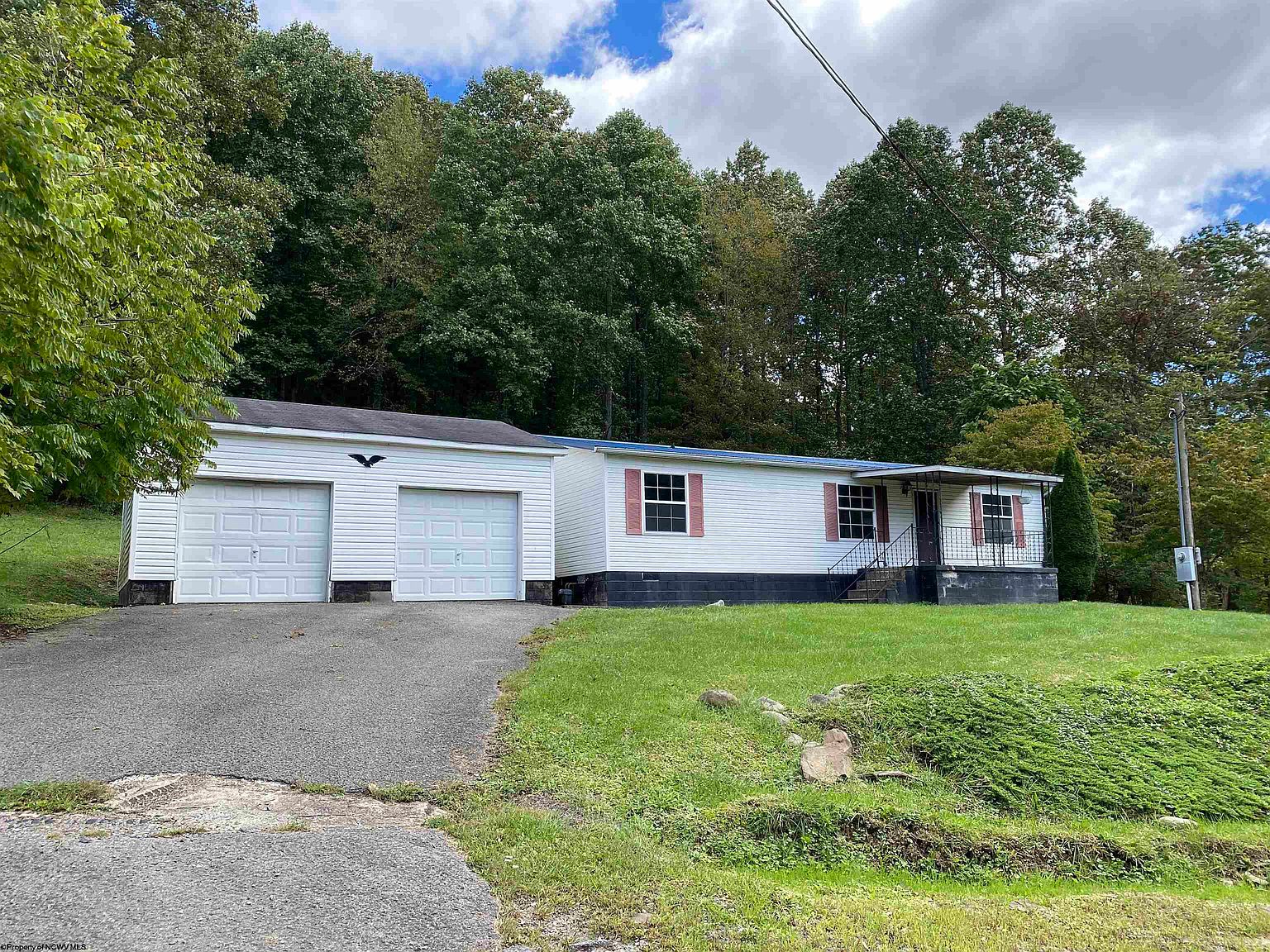 24 7th St, Hendricks, WV 26271 | Zillow